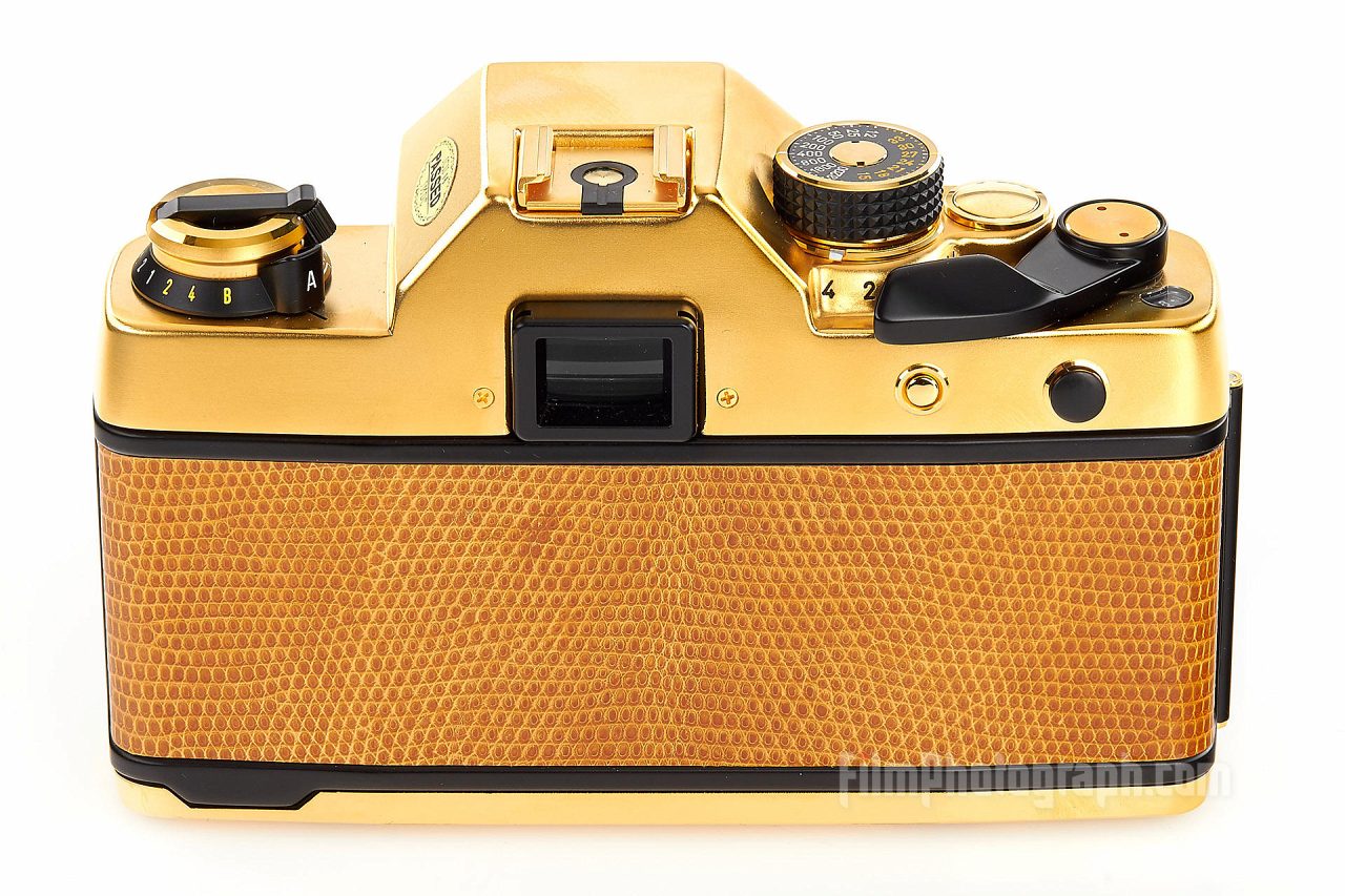 Contax RTS Gold - FilmPhotograph.com